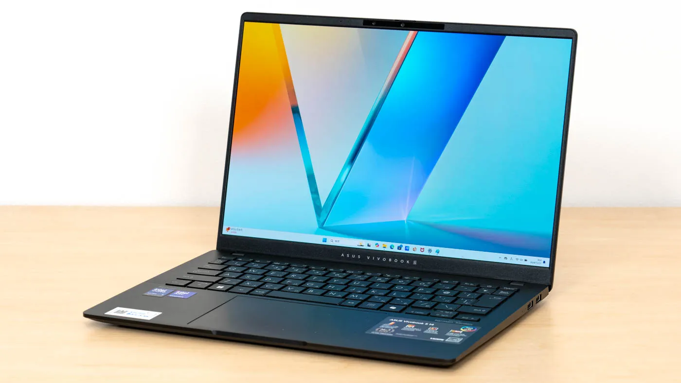 ASUS Vivobook S 14 S5406SAの実機レビュー | Core Ultra 2搭載で15万円台と高コスパ